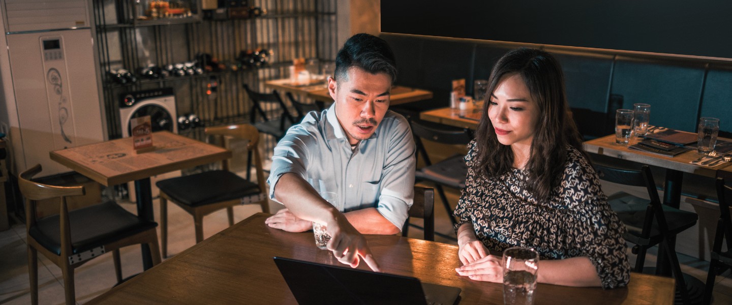 Restaurant Payroll Tips + Best Payroll Software for Restaurants